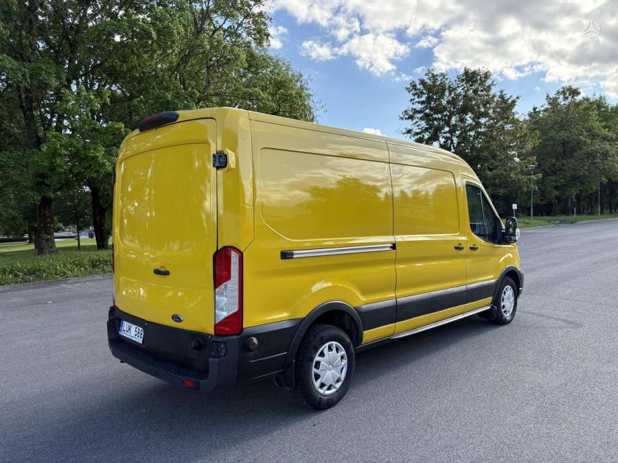 Yellow Ford Transit 2021 in Alytus, with an engine capacity of 2.00 L and mileage of 138 thousand km for 10043 €, photo 4 on AUTOMOTO.COM.LV