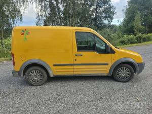 Yellow Ford Transit 2006 in Riga, with an engine capacity of 1.80 L and mileage of 294 thousand km for 1300 €, photo 8 on AUTOMOTO.COM.LV