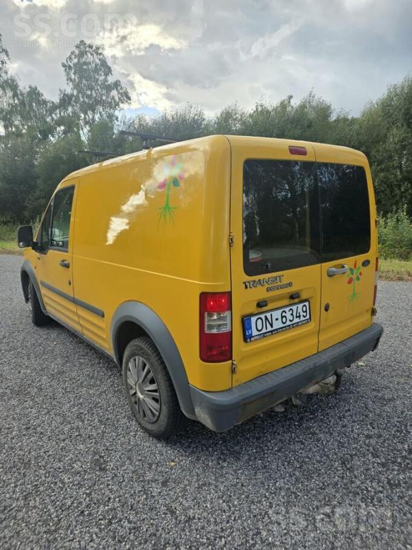 Yellow Ford Transit 2006 in Riga, with an engine capacity of 1.80 L and mileage of 294 thousand km for 1300 €, photo 6 on AUTOMOTO.COM.LV