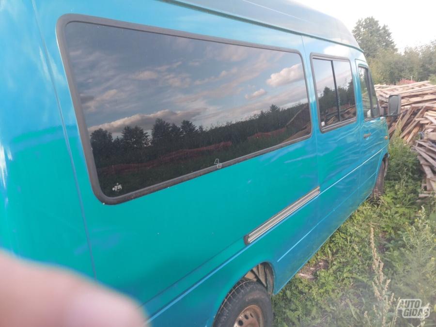 Dzeltens Ford Transit 2007 Viļņa, ar dzinēja tilpumu 2.50 L un nobraukumu 310 tūkst. km par 1500 €, foto 4 vietnē AUTOMOTO.COM.LV