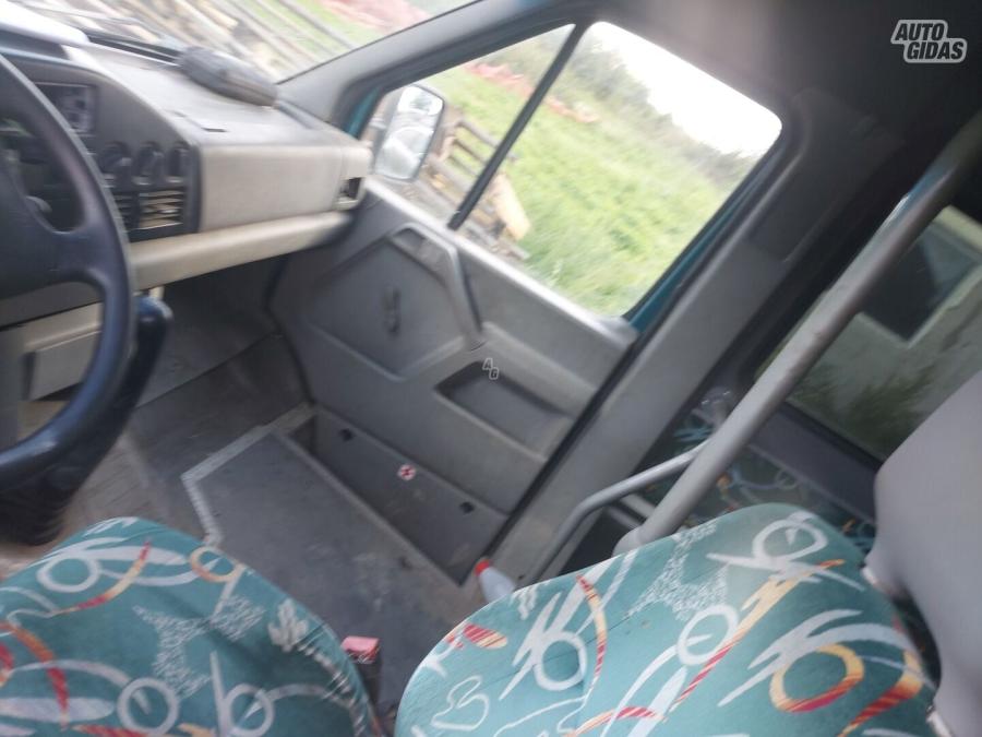 Dzeltens Ford Transit 2007 Viļņa, ar dzinēja tilpumu 2.50 L un nobraukumu 310 tūkst. km par 1500 €, foto 9 vietnē AUTOMOTO.COM.LV