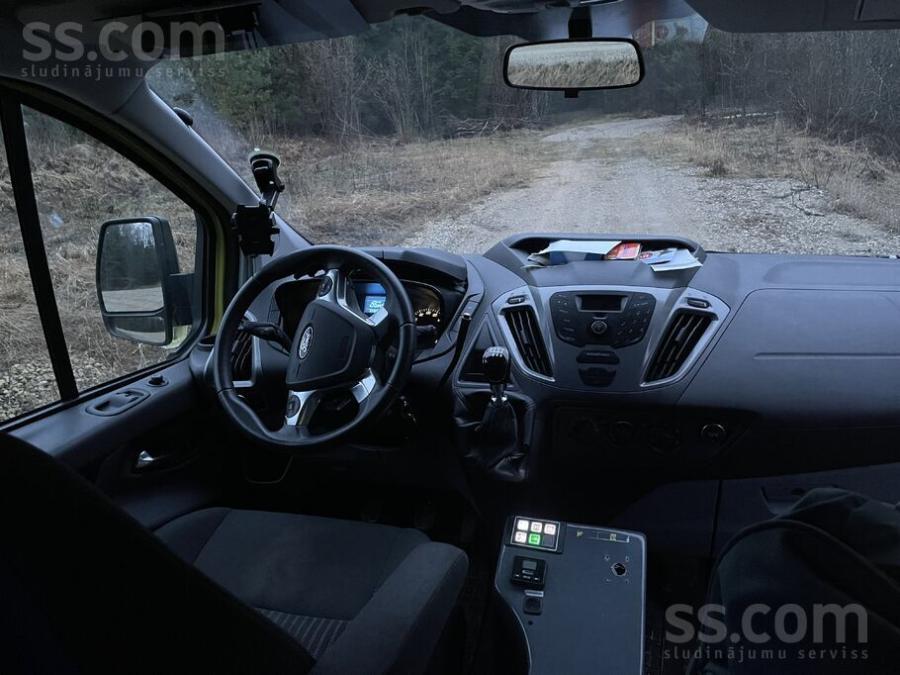 Yellow Ford Transit 2016 in Limbazi, with an engine capacity of 2.20 L and mileage of 333 thousand km for 10000 €, photo 9 on AUTOMOTO.COM.LV