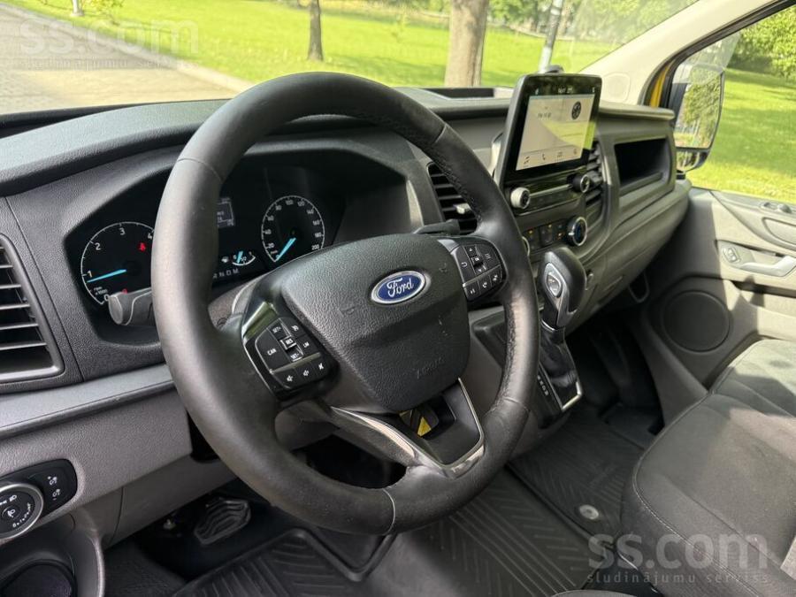 Yellow Ford Transit 2018 in Jelgava, with an engine capacity of 2.00 L and mileage of 277 thousand km for 11895 €, photo 8 on AUTOMOTO.COM.LV