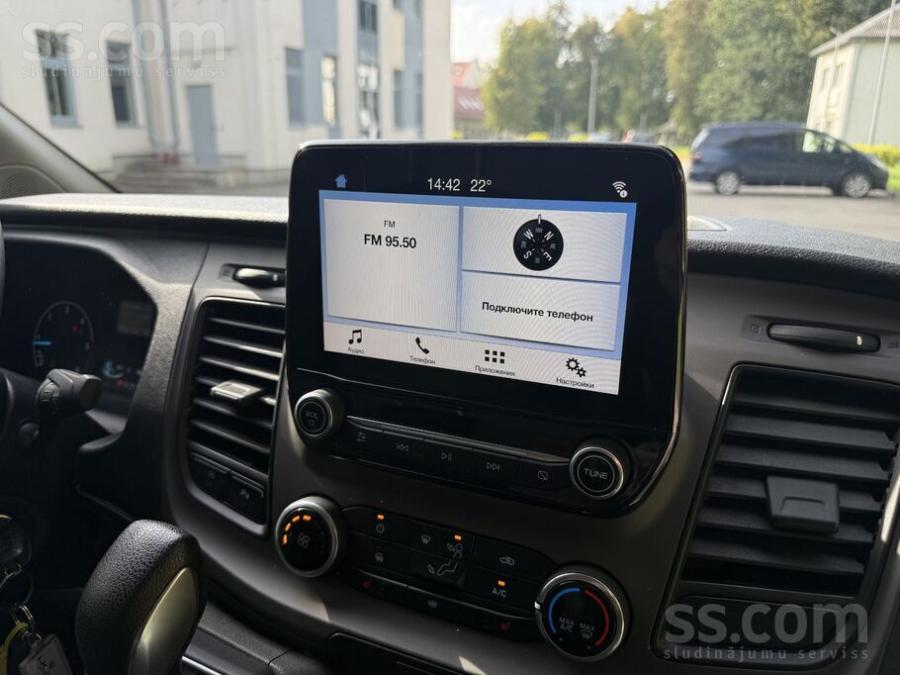 Yellow Ford Transit 2018 in Jelgava, with an engine capacity of 2.00 L and mileage of 277 thousand km for 11895 €, photo 11 on AUTOMOTO.COM.LV