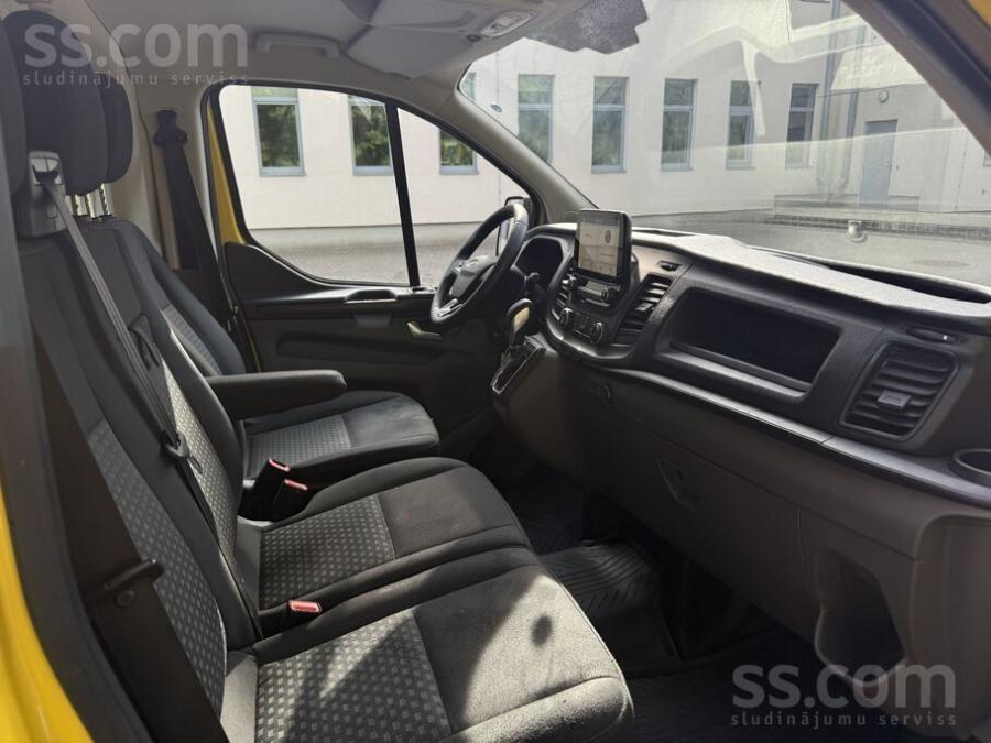 Yellow Ford Transit 2018 in Jelgava, with an engine capacity of 2.00 L and mileage of 277 thousand km for 11895 €, photo 12 on AUTOMOTO.COM.LV