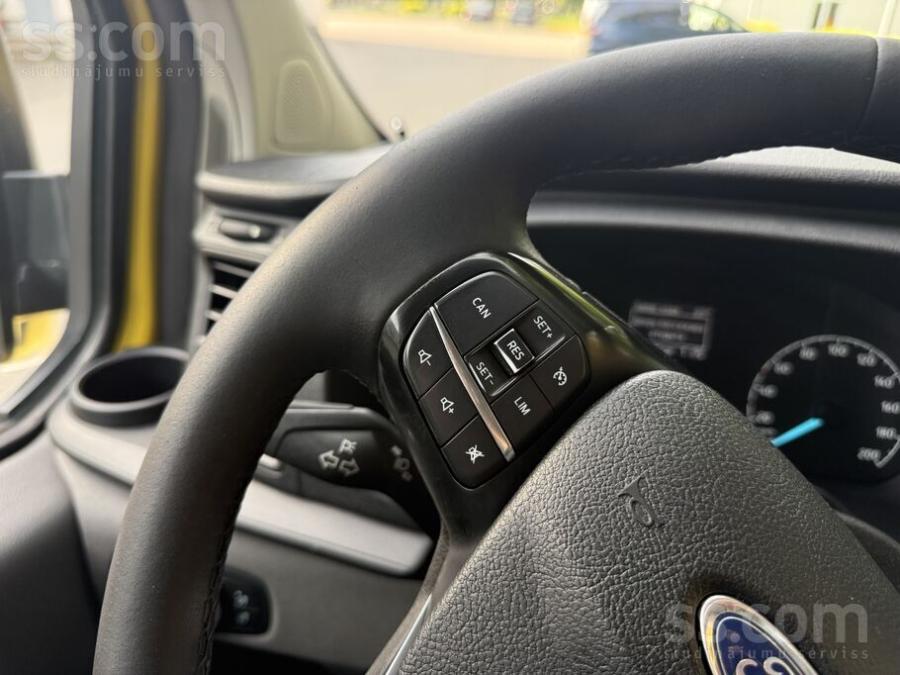Yellow Ford Transit 2018 in Jelgava, with an engine capacity of 2.00 L and mileage of 277 thousand km for 11895 €, photo 14 on AUTOMOTO.COM.LV