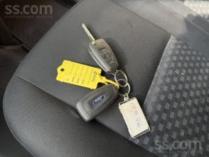 Yellow Ford Transit 2018 in Jelgava, with an engine capacity of 2.00 L and mileage of 277 thousand km for 11895 €, photo 16 on AUTOMOTO.COM.LV