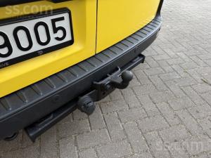 Yellow Ford Transit 2018 in Jelgava, with an engine capacity of 2.00 L and mileage of 277 thousand km for 11895 €, photo 19 on AUTOMOTO.COM.LV