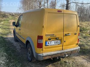 Yellow Ford Transit 2005 in Kuldiga, with an engine capacity of 1.80 L and mileage of 430 thousand km for 14950 €, photo 5 on AUTOMOTO.COM.LV