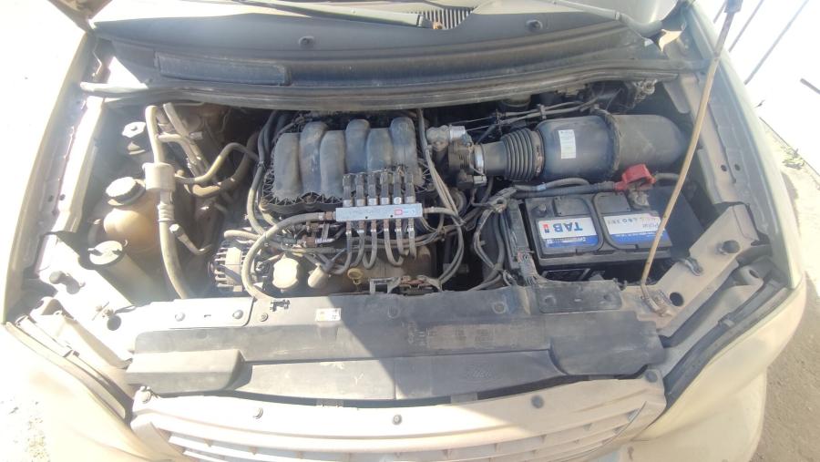 Ford Windstar 2001 in Kaunas, with an engine capacity of 3.80 L and mileage of 280 thousand km for 800 €, photo 9 on AUTOMOTO.COM.LV