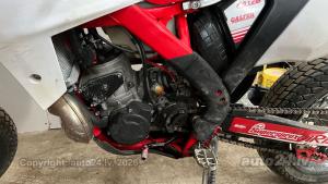 Red Gas Gas EC 300 2014 in Rakvere, with an engine capacity of 0.30 L and mileage of 0 thousand km for 3600 €, photo 6 on AUTOMOTO.COM.LV