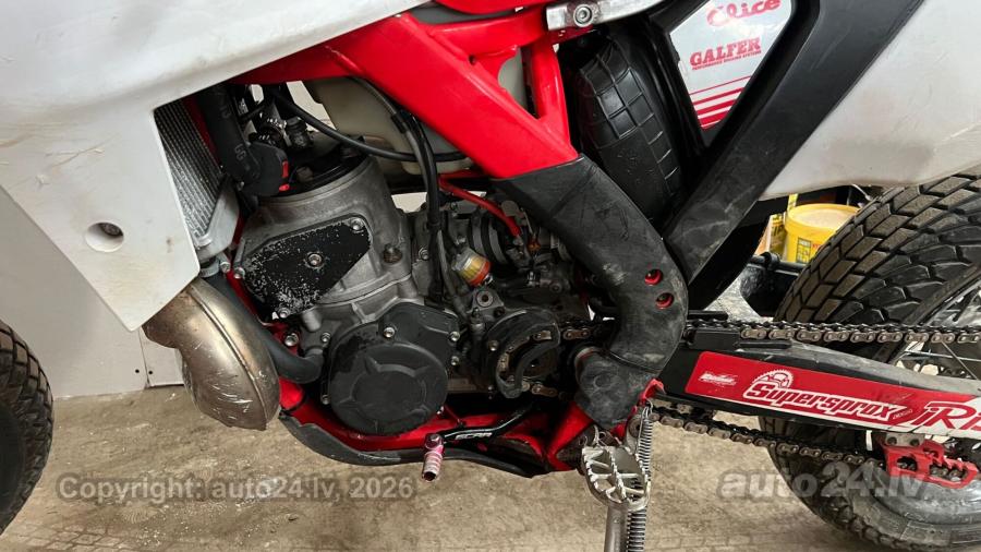 Red Gas Gas EC 300 2014 in Rakvere, with an engine capacity of 0.30 L and mileage of 0 thousand km for 3600 €, photo 6 on AUTOMOTO.COM.LV