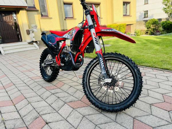 Gas Gas EC 2022 in Kaunas, with an engine capacity of 0.35 L and mileage of 0 thousand km for 6200 €, photo 2 on AUTOMOTO.COM.LV