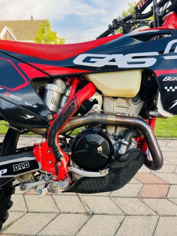 Gas Gas EC 2022 in Kaunas, with an engine capacity of 0.35 L and mileage of 0 thousand km for 6200 €, photo 7 on AUTOMOTO.COM.LV