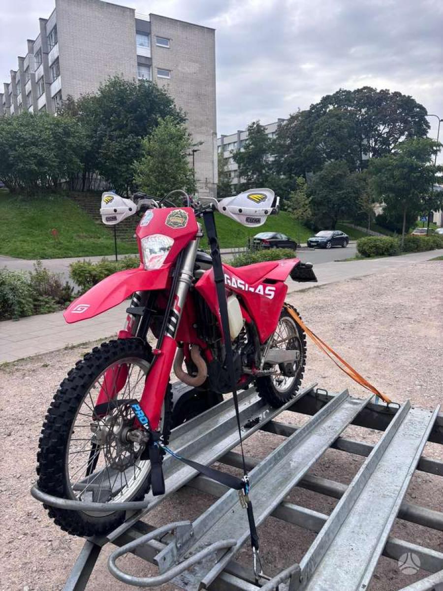Gas Gas EC 2024 Viļņa, ar dzinēja tilpumu 0.45 L un nobraukumu 5 tūkst. km par 6400 €, foto 1 vietnē AUTOMOTO.COM.LV