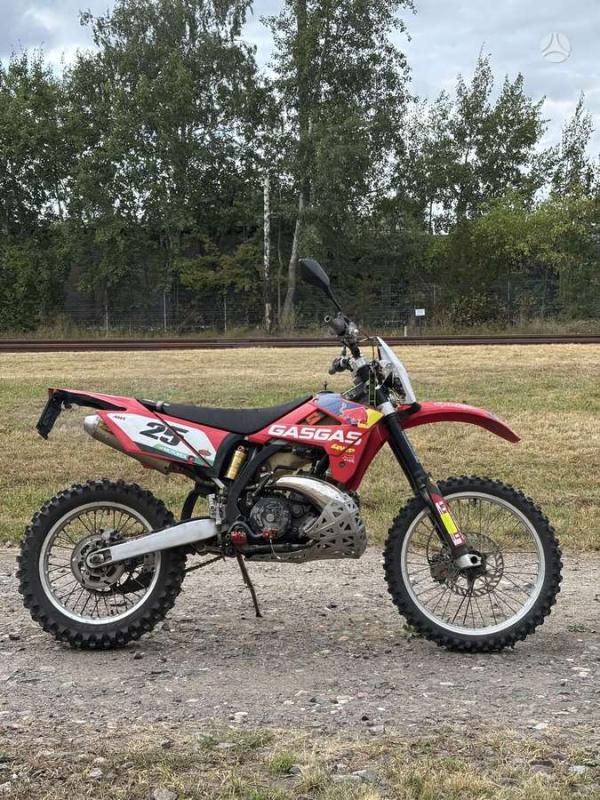 Gas Gas EC 2006 KauÅa vietnÄ Sarkans Gas Gas EC 2006 KauÅa, ar dzinÄja tilpumu 0.25 L un nobraukumu 17 tÅ«kst. km par 3500 ā¬, foto 4 vietnÄ AUTOMOTO.COM.LV