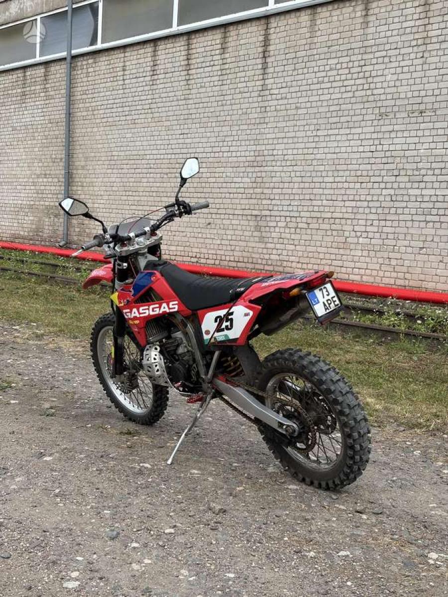Sarkans Gas Gas EC 2006 Kauņa, ar dzinēja tilpumu 0.25 L un nobraukumu 17 tūkst. km par 3500 €, foto 6 vietnē AUTOMOTO.COM.LV