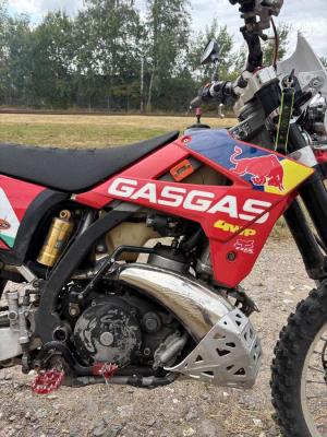 Sarkans Gas Gas EC 2006 Kauņa, ar dzinēja tilpumu 0.25 L un nobraukumu 17 tūkst. km par 3500 €, foto 8 vietnē AUTOMOTO.COM.LV