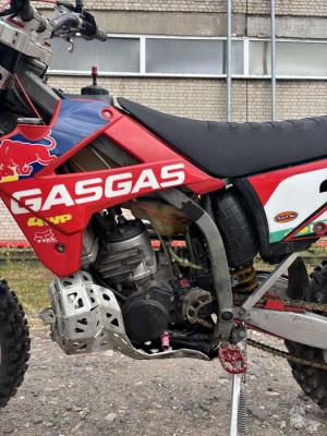 Sarkans Gas Gas EC 2006 Kauņa, ar dzinēja tilpumu 0.25 L un nobraukumu 17 tūkst. km par 3500 €, foto 10 vietnē AUTOMOTO.COM.LV