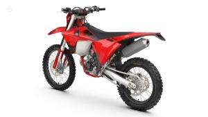 Red Gas Gas EC 2026 in Kaunas, with an engine capacity of 0.35 L and mileage of 0 thousand km for 10599 €, photo 4 on AUTOMOTO.COM.LV