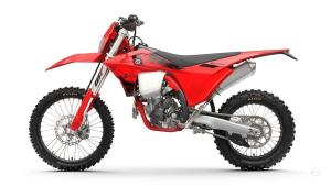 Red Gas Gas EC 2026 in Kaunas, with an engine capacity of 0.35 L and mileage of 0 thousand km for 10599 €, photo 6 on AUTOMOTO.COM.LV
