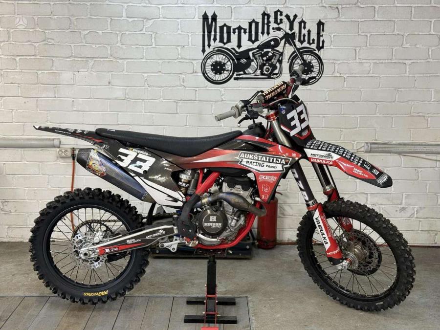 Black Gas Gas MC 2022 in Silute, with an engine capacity of 0.25 L and mileage of 0 thousand km for 3850 €, photo 1 on AUTOMOTO.COM.LV