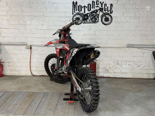 Black Gas Gas MC 2022 in Silute, with an engine capacity of 0.25 L and mileage of 0 thousand km for 3850 €, photo 7 on AUTOMOTO.COM.LV
