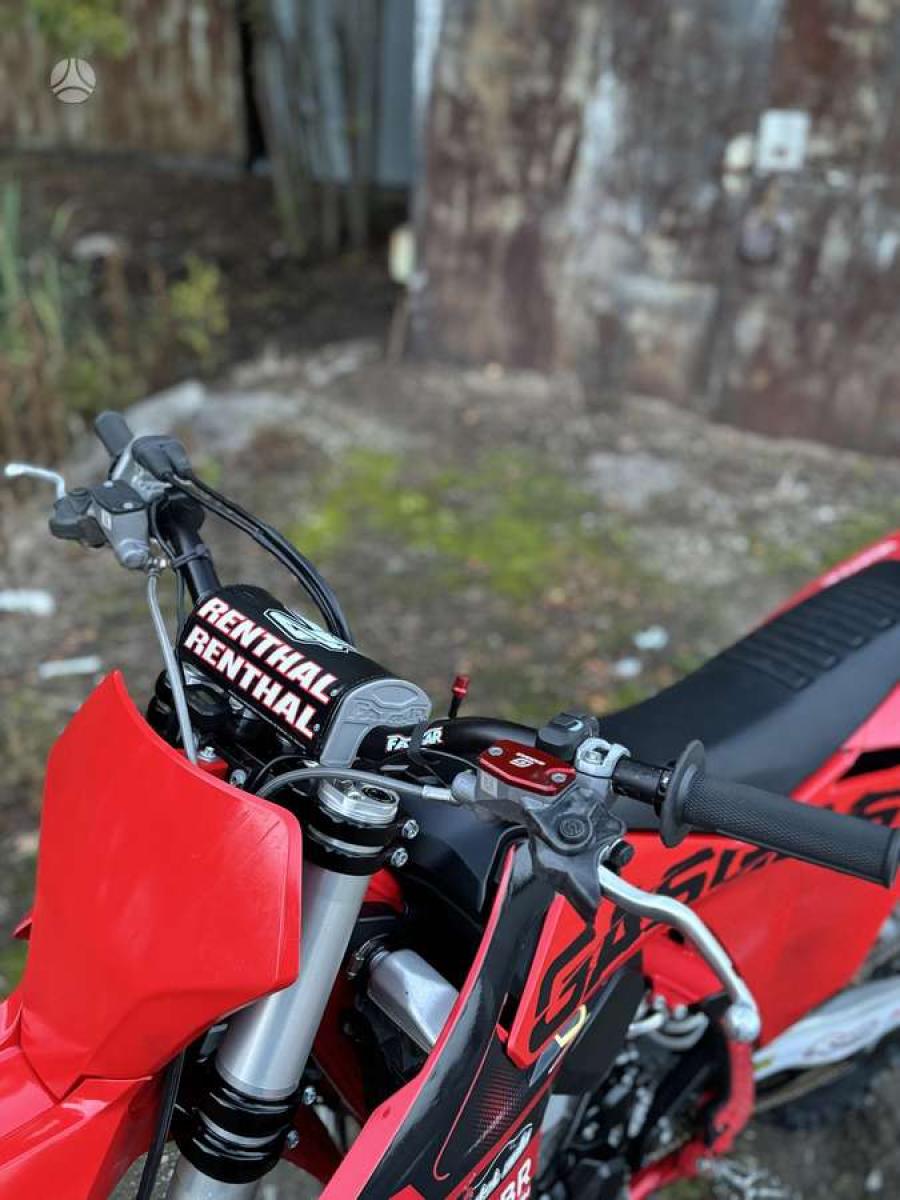 Gas Gas MC 2025 in Siauliai, with an engine capacity of 0.35 L and mileage of 0 thousand km for 5999 €, photo 7 on AUTOMOTO.COM.LV