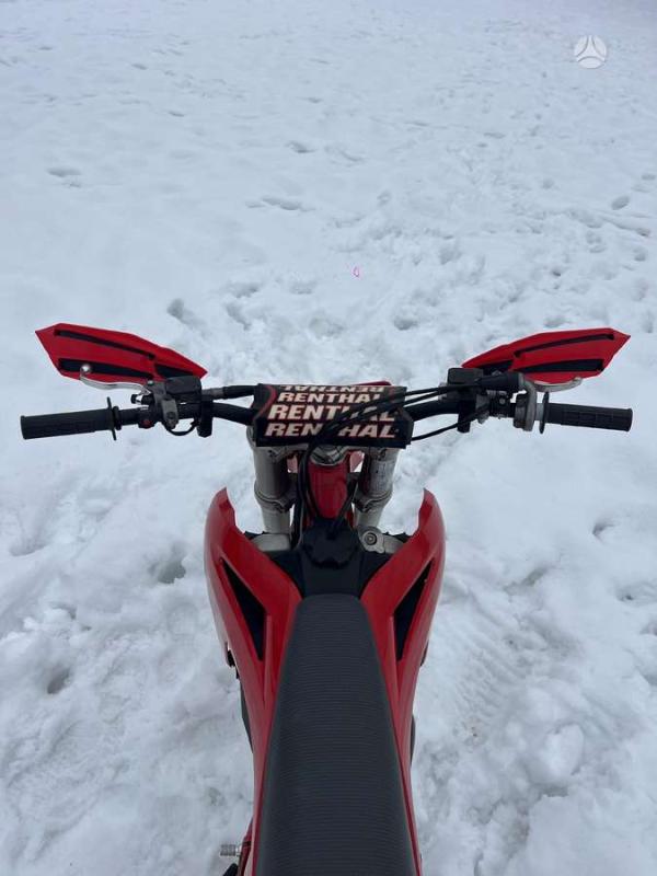 Red Gas Gas MC 2021 in Vilnius, with an engine capacity of 0.25 L and mileage of 130 thousand km for 3700 €, photo 11 on AUTOMOTO.COM.LV