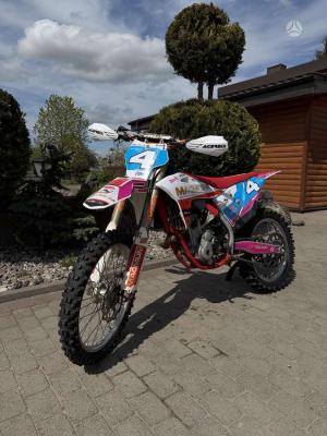 Sarkans Gas Gas MC 2023 Plungė, ar dzinēja tilpumu 0.25 L un nobraukumu 130 tūkst. km par 4700 €, foto  vietnē AUTOMOTO.COM.LV