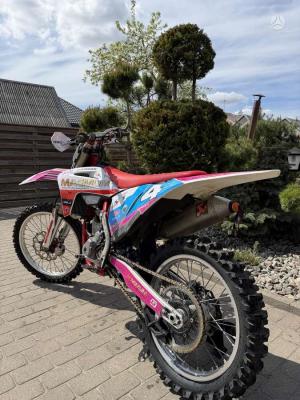 Sarkans Gas Gas MC 2023 Plungė, ar dzinēja tilpumu 0.25 L un nobraukumu 130 tūkst. km par 4700 €, foto 3 vietnē AUTOMOTO.COM.LV