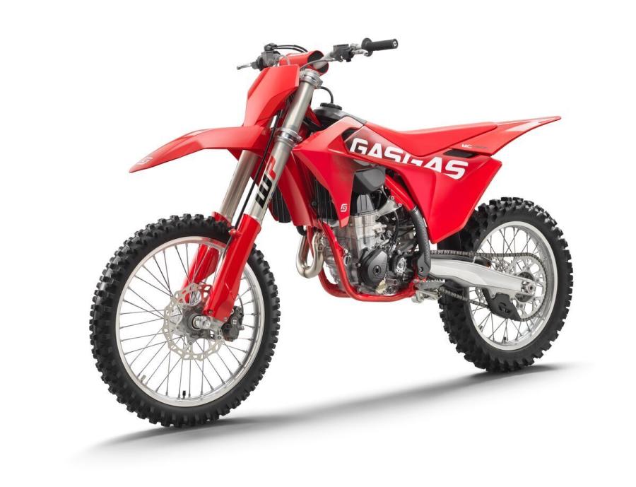 Red Gas Gas MC 2024 in Kaunas, with an engine capacity of 0.45 L and mileage of 0 thousand km for 8400 €, photo 1 on AUTOMOTO.COM.LV