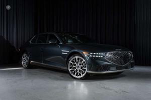 Pelēks Genesis G90 2023 Viļņa, ar dzinēja tilpumu 3.00 L un nobraukumu 52 tūkst. km par 54999 €, foto 4 vietnē AUTOMOTO.COM.LV