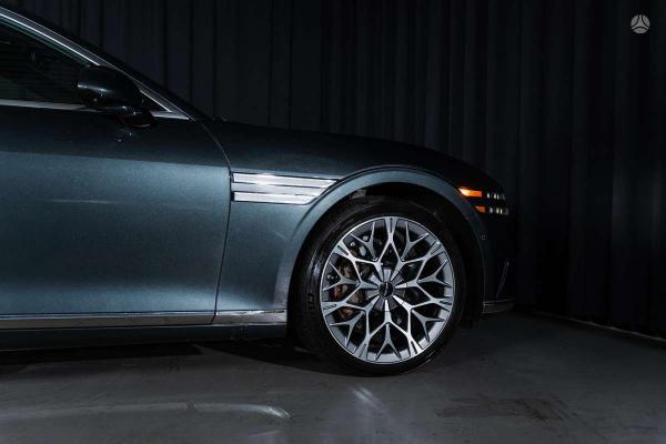 Pelēks Genesis G90 2023 Viļņa, ar dzinēja tilpumu 3.00 L un nobraukumu 52 tūkst. km par 54999 €, foto 11 vietnē AUTOMOTO.COM.LV