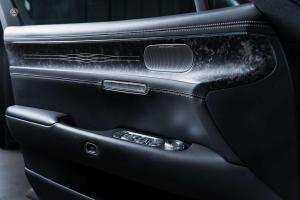 Pelēks Genesis G90 2023 Viļņa, ar dzinēja tilpumu 3.00 L un nobraukumu 52 tūkst. km par 54999 €, foto 18 vietnē AUTOMOTO.COM.LV