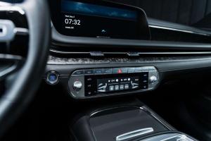 Pelēks Genesis G90 2023 Viļņa, ar dzinēja tilpumu 3.00 L un nobraukumu 52 tūkst. km par 54999 €, foto 27 vietnē AUTOMOTO.COM.LV