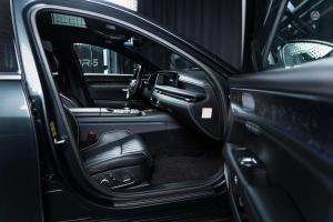 Pelēks Genesis G90 2023 Viļņa, ar dzinēja tilpumu 3.00 L un nobraukumu 52 tūkst. km par 54999 €, foto 30 vietnē AUTOMOTO.COM.LV
