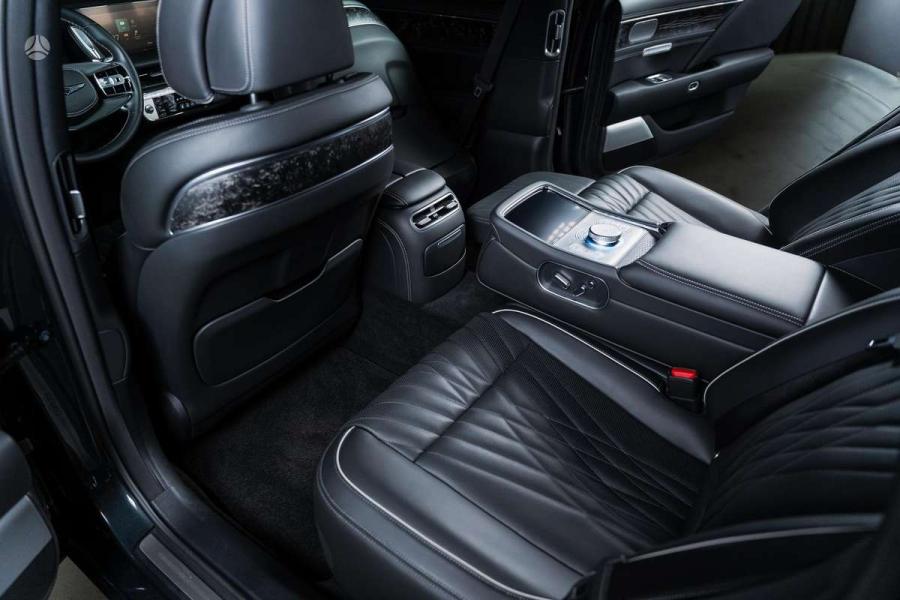 Pelēks Genesis G90 2023 Viļņa, ar dzinēja tilpumu 3.00 L un nobraukumu 52 tūkst. km par 54999 €, foto 39 vietnē AUTOMOTO.COM.LV