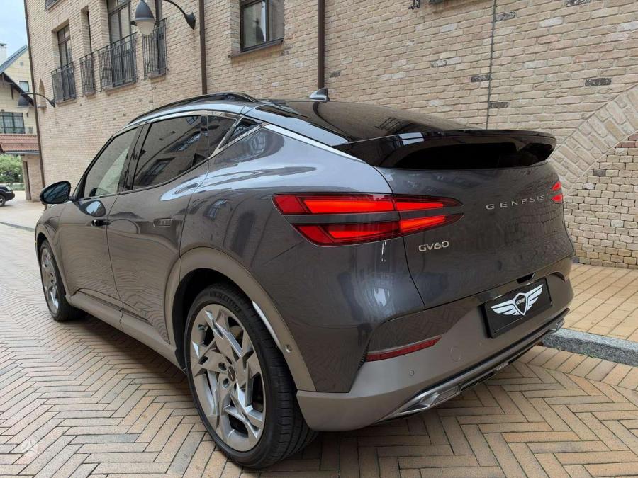 Grey Genesis GV60 2023 in Vilnius, with an engine capacity of 0.00 L and mileage of 54 thousand km for 32900 €, photo 3 on AUTOMOTO.COM.LV