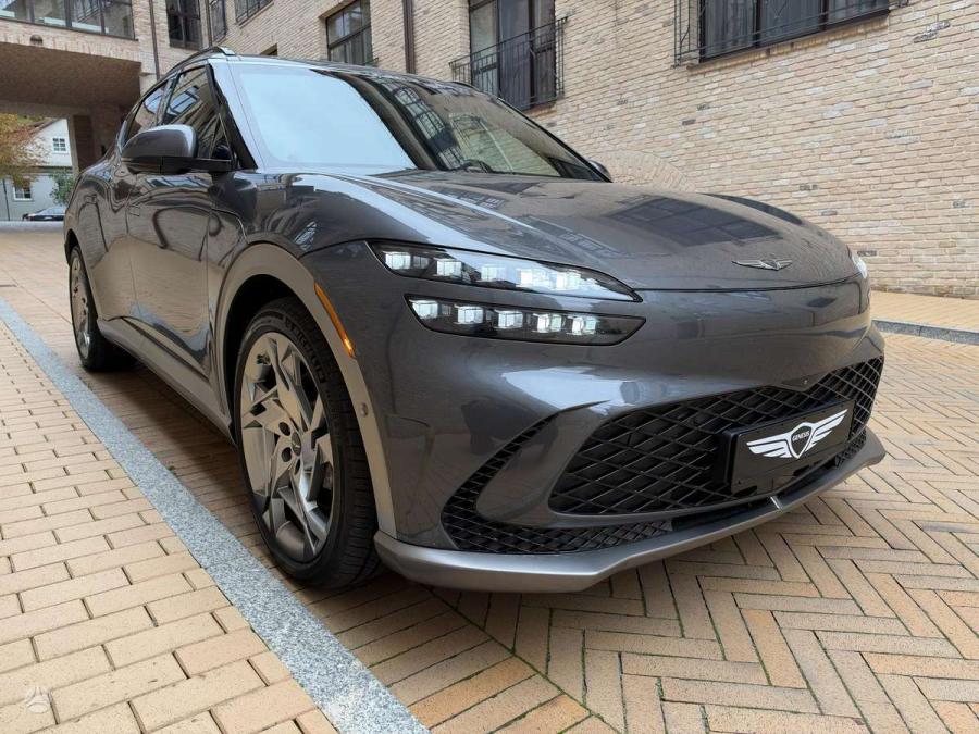 Grey Genesis GV60 2023 in Vilnius, with an engine capacity of 0.00 L and mileage of 54 thousand km for 32900 €, photo 5 on AUTOMOTO.COM.LV