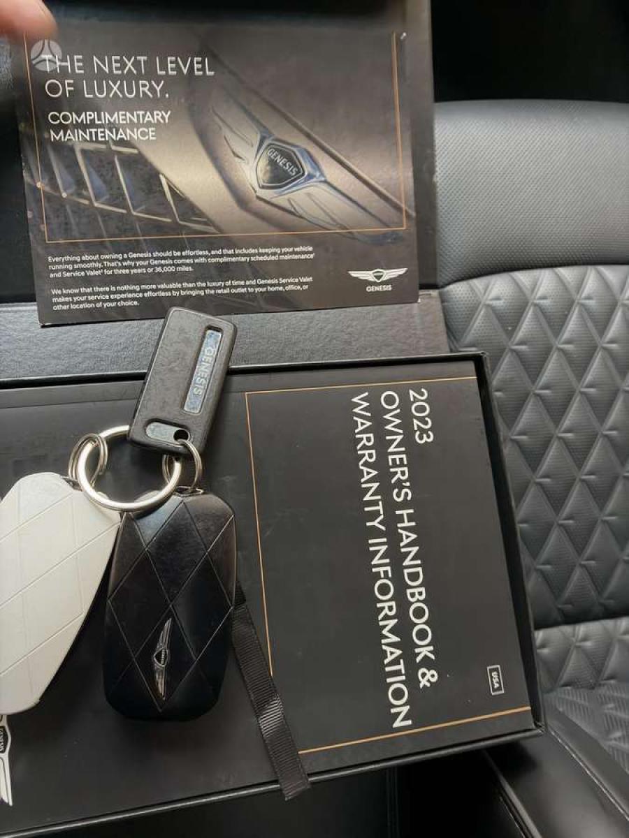 Grey Genesis GV60 2023 in Vilnius, with an engine capacity of 0.00 L and mileage of 54 thousand km for 32900 €, photo 16 on AUTOMOTO.COM.LV