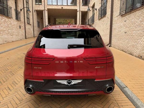 Red Genesis GV70 2023 in Vilnius, with an engine capacity of 3.50 L and mileage of 50 thousand km for 34400 €, photo 7 on AUTOMOTO.COM.LV