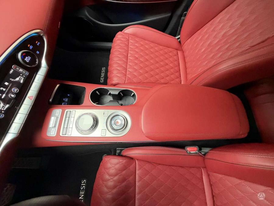 Red Genesis GV70 2023 in Vilnius, with an engine capacity of 3.50 L and mileage of 50 thousand km for 34400 €, photo 21 on AUTOMOTO.COM.LV