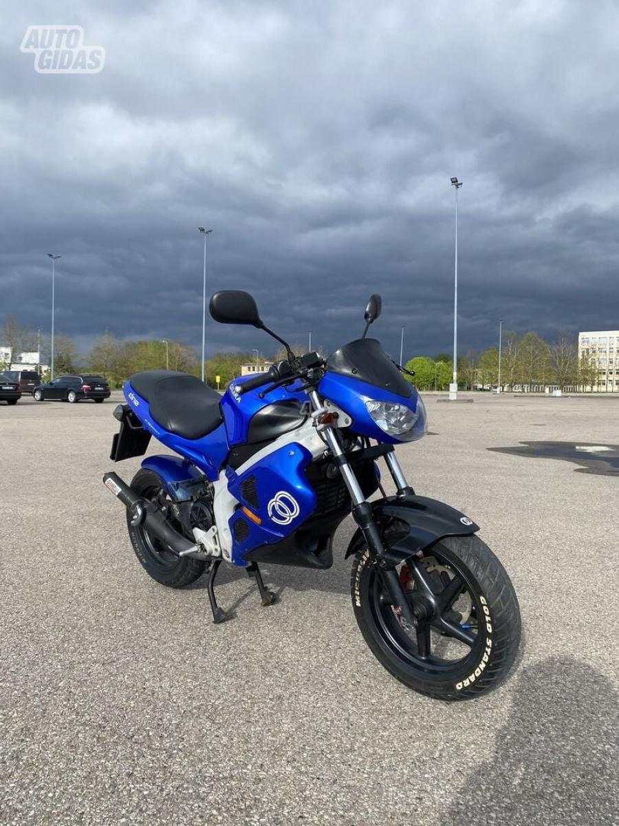 Синий Gilera DNA 2003 в Каунас, объемом двигателя 0.05 л и пробегом 5 тыс. км за 1100 €, фото 3 на AUTOMOTO.COM.LV