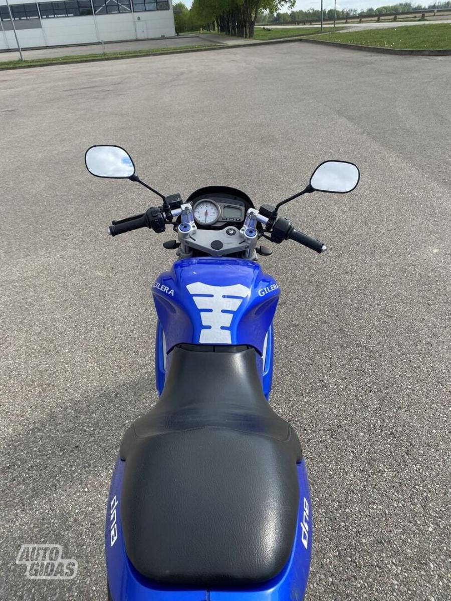Синий Gilera DNA 2003 в Каунас, объемом двигателя 0.05 л и пробегом 5 тыс. км за 1100 €, фото 6 на AUTOMOTO.COM.LV