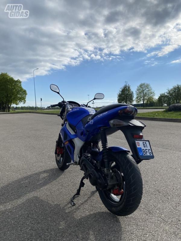 Zils Gilera DNA 2003 Kauņa, ar dzinēja tilpumu 0.05 L un nobraukumu 5 tūkst. km par 1100 €, foto 7 vietnē AUTOMOTO.COM.LV