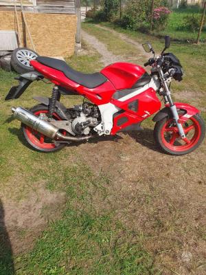Sarkans Gilera DNA 2002 Kauņa, ar dzinēja tilpumu 0.00 L un nobraukumu 7 tūkst. km par 1000 €, foto 4 vietnē AUTOMOTO.COM.LV