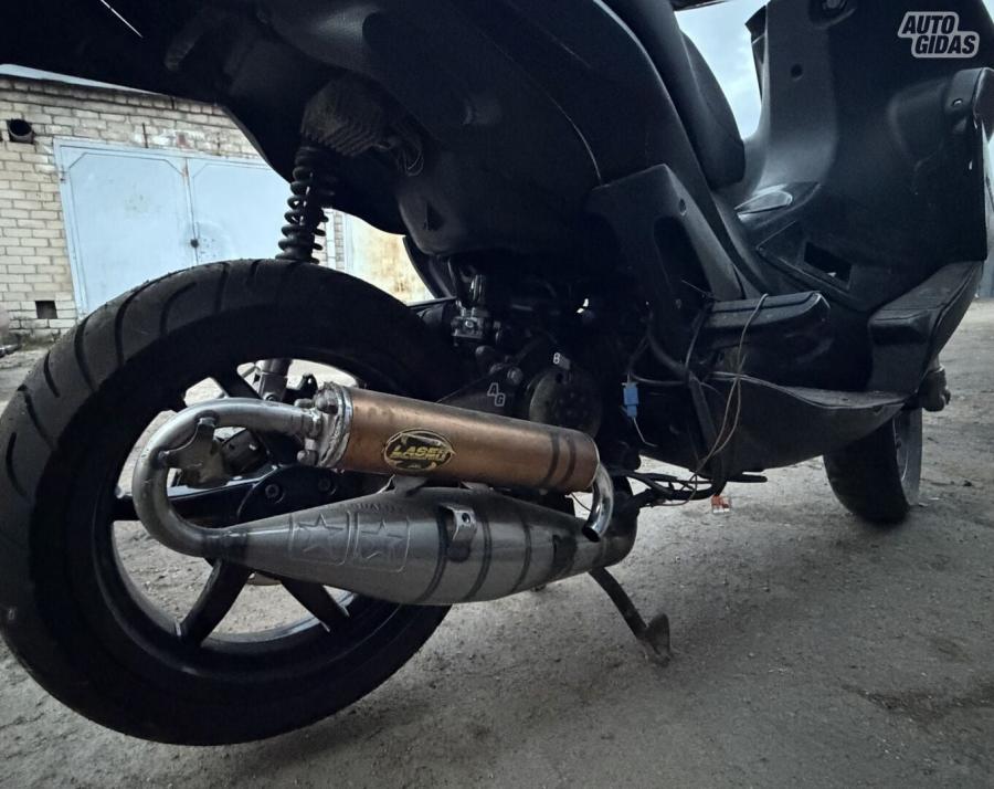 Melns Gilera Runner 2006 Viļņa, ar dzinēja tilpumu 0.05 L un nobraukumu 6 tūkst. km par 650 €, foto 6 vietnē AUTOMOTO.COM.LV