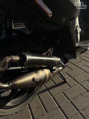 Black Gilera Runner 2006 in Kaunas, with an engine capacity of 0.05 L and mileage of 0 thousand km for 1500 €, photo 15 on AUTOMOTO.COM.LV