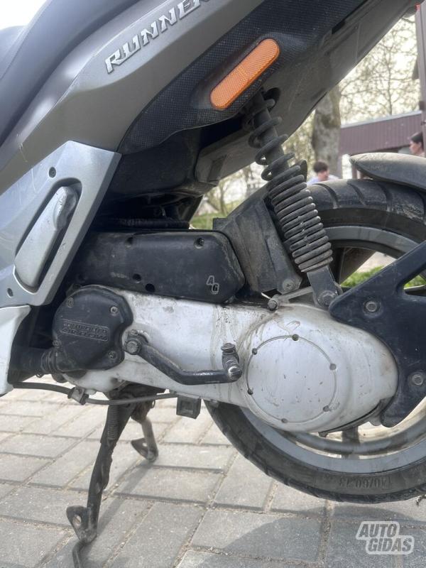 Black Gilera Runner 2008 in Telschi, with an engine capacity of 0.05 L and mileage of 10 thousand km for 550 €, photo 2 on AUTOMOTO.COM.LV